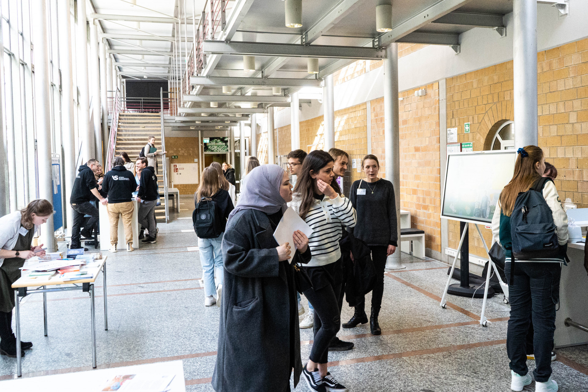 Der Beginn einer neuen Lebensphase: Hochschule Biberach begrüßt knapp ...