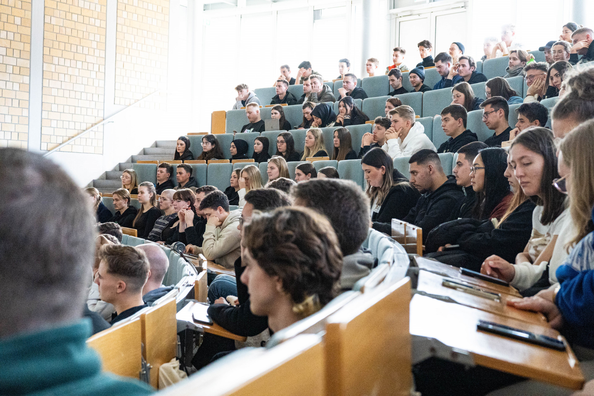 Der Beginn einer neuen Lebensphase: Hochschule Biberach begrüßt knapp ...
